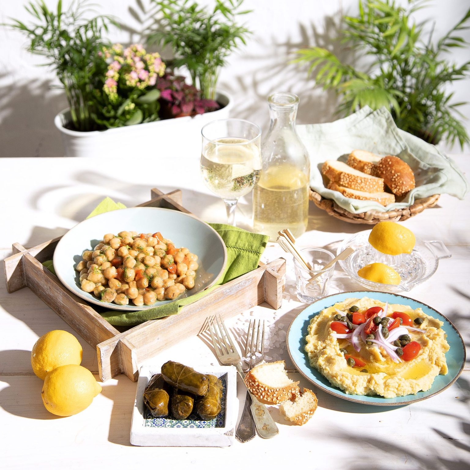 Mediterranean Spring Recipes: Fresh Dishes to Welcome the Season - Paliria